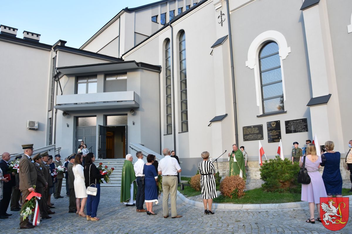 "Nie o zemstę lecz o pamięć wołają ofiary". Uczcili pamięć ofiar OUN ...